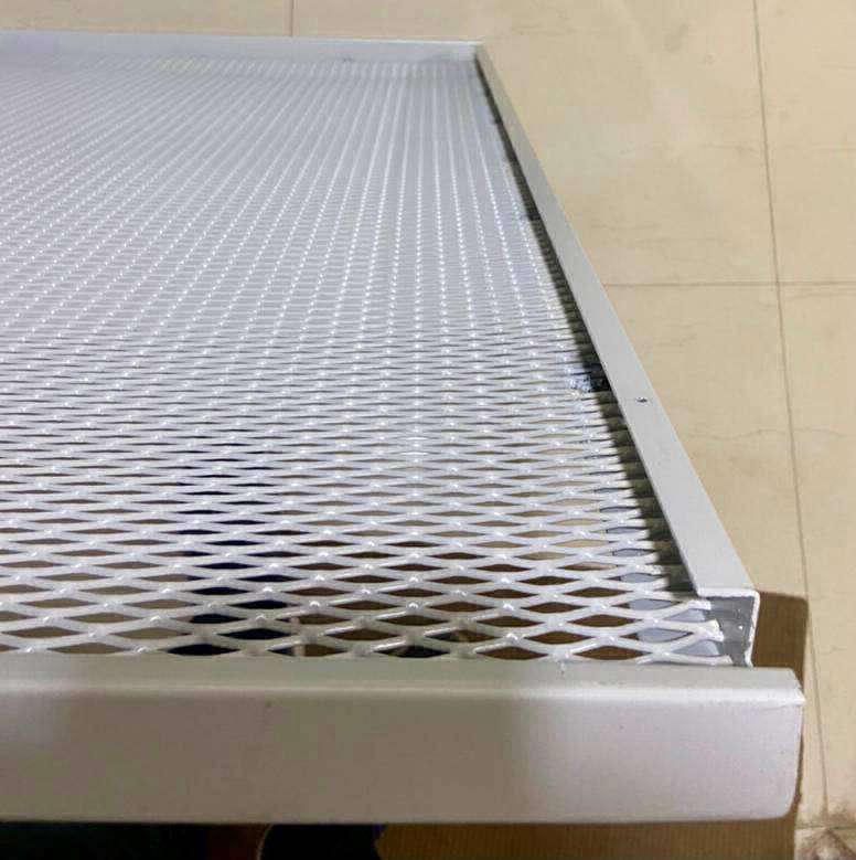 Metal Mesh Ceiling Panels – Signature wall